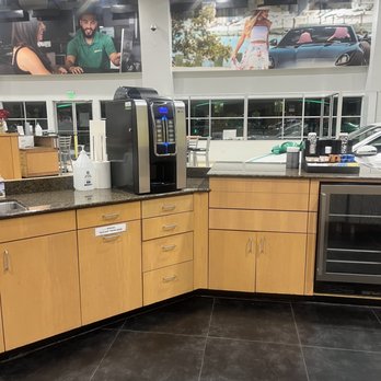 HGREG - Updated August 2025 - 28 Photos & 39 Reviews - 1207 E Brandon ...