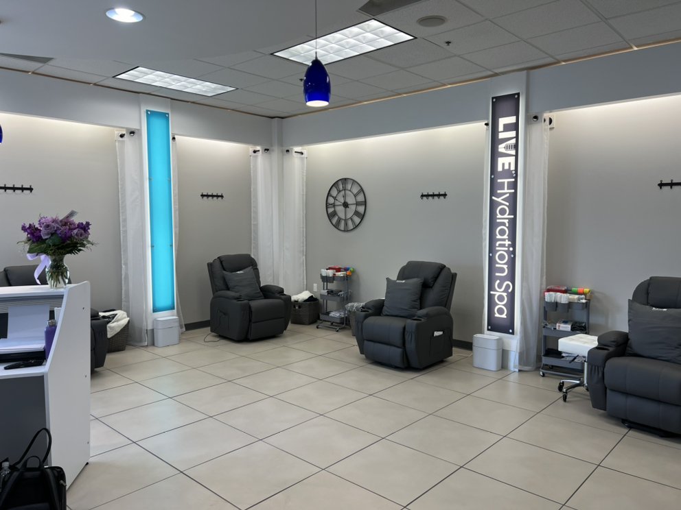LIVE HYDRATION SPA - 17 Photos - 232 Hamilton Crossing Dr, Alcoa ...