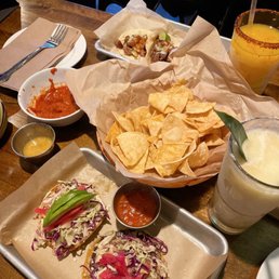 SUNSET CANTINA - Updated July 2024 - 608 Photos & 414 Reviews - 3414 ...