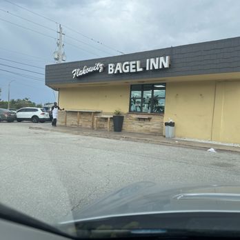 FLAKOWITZ BAGEL INN - Updated December 2025 - 257 Photos & 307 Reviews ...