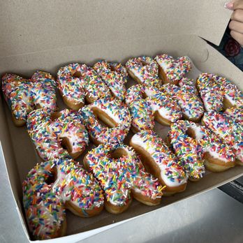 MANNA DONUTS - 153 Photos & 206 Reviews - 3735 Riverside Dr, Chino ...