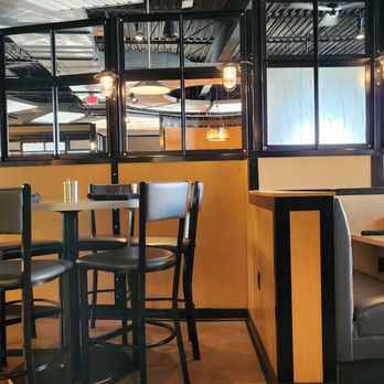 DESTIHL RESTAURANT & BREW WORKS - Updated June 2024 - 661 Photos & 867 ...