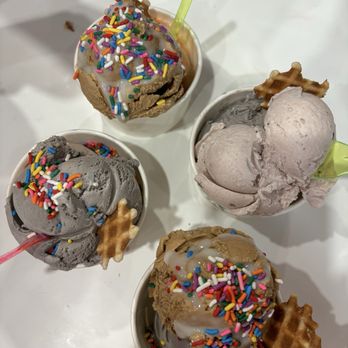 SUNDAY ICE CREAM - Updated July 2024 - 359 Photos & 195 Reviews - 4647 ...