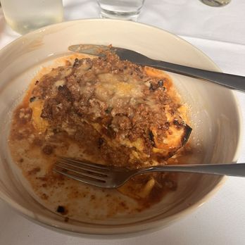 RAVYN & ROBYN - Updated June 2024 - 219 Photos & 202 Reviews - 301 Main ...