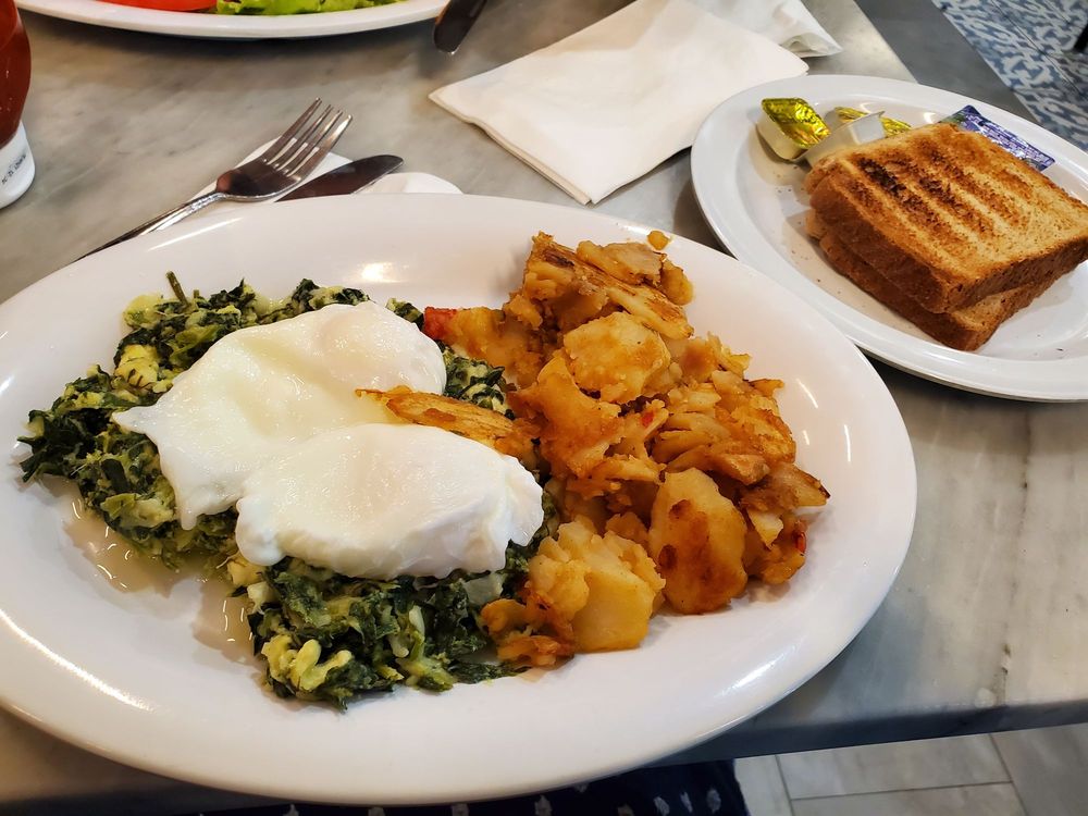 CAFE LUKA - Updated January 2026 - 192 Photos & 330 Reviews - 1317 1st ...