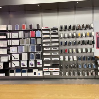 APPLE LOS CERRITOS - Updated January 2026 - 270 Photos & 1040 Reviews ...