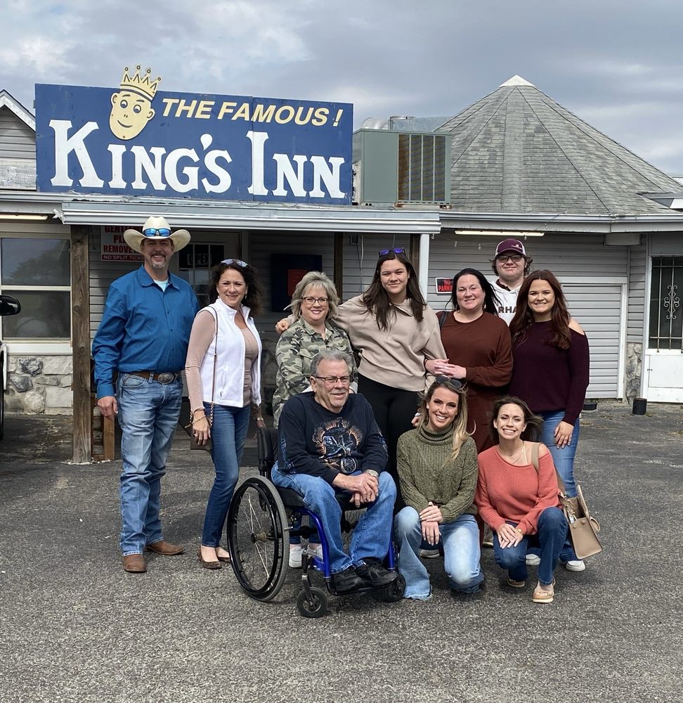 KING’S INN - Updated September 2025 - 153 Photos & 247 Reviews - 1116 E ...