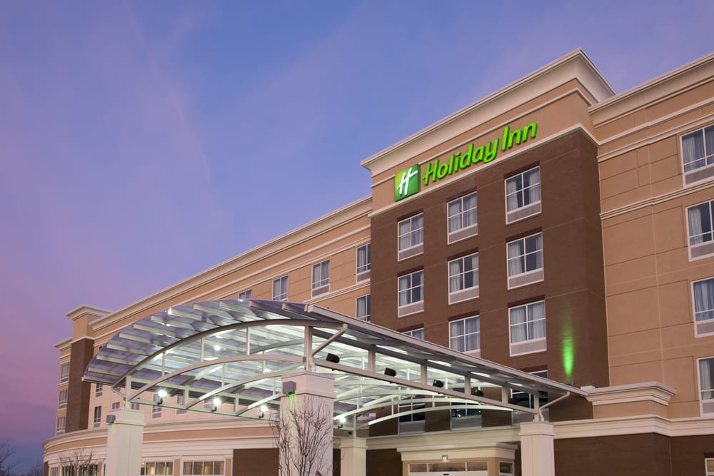 HOLIDAY INN INDIANAPOLIS AIRPORT - 67 Photos & 39 Reviews - 8555 ...