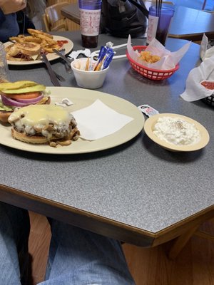 SLIM’S NEIGHBORHOOD BAR & GRILLE - Updated May 2024 - 35 Photos & 42 ...