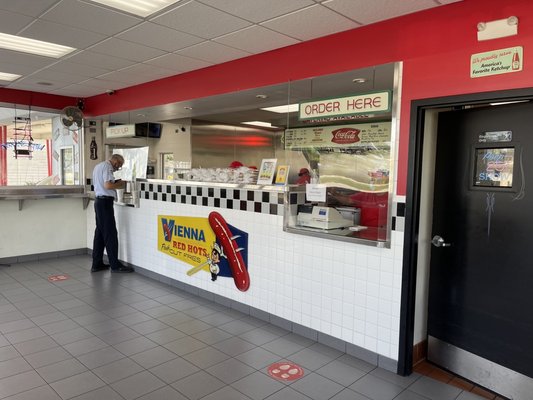 RAND RED HOTS - Updated August 2025 - 229 Photos & 400 Reviews - 1441 ...