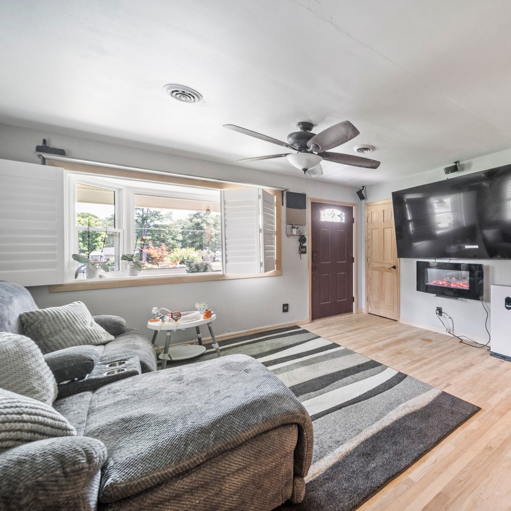 CAPCENTER - Updated August 2024 - 15720 Brixham Hill Ave, Charlotte ...