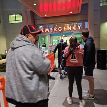 KAISER PERMANENTE DOWNEY MEDICAL CENTER - Updated May 2024 - 266 Photos ...