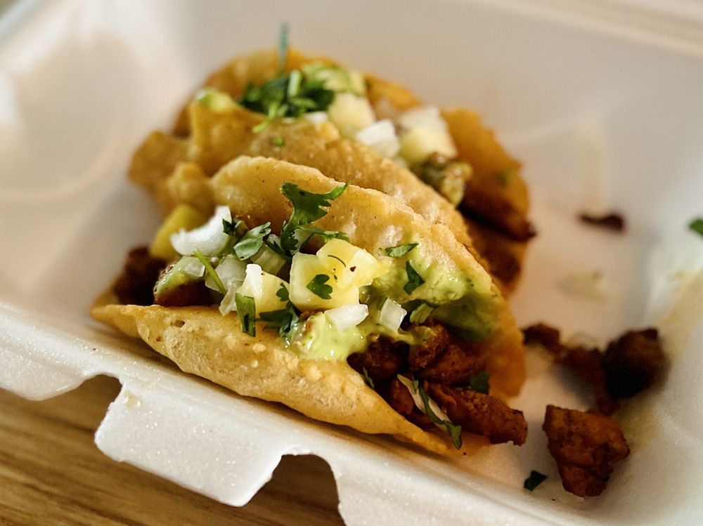ITZAYANA FLUFFY TACOS - Updated July 2025 - 11 Photos - 900 N Mills Ave ...