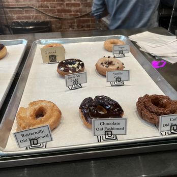 STATUS DOUGH - Updated September 2025 - 76 Photos & 66 Reviews - 418 S ...