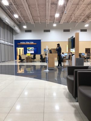 CARMAX - Updated November 2025 - 241 Reviews & 45 Photos - 4400 S Ih 35 ...