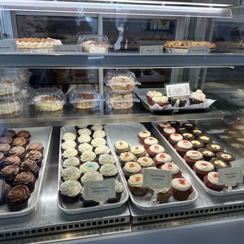 UPPER CRUST BAKERY - Updated December 2025 - 530 Photos & 733 Reviews ...