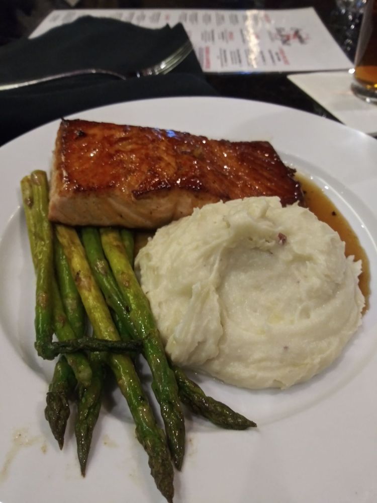 CROSSROADS BAR & GRILL - 50 Photos & 14 Reviews - 8100 Loisdale Rd ...