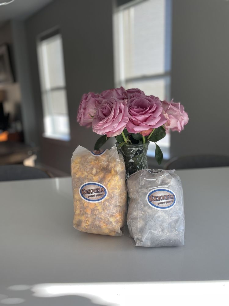 KERNELS GOURMET POPCORN - Updated October 2025 - 15 Photos & 10 Reviews ...