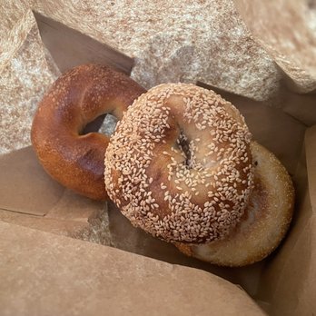 ROUND BREADS BAKERY - Updated 2024 - 36 Photos & 19 Reviews - 228 N ...