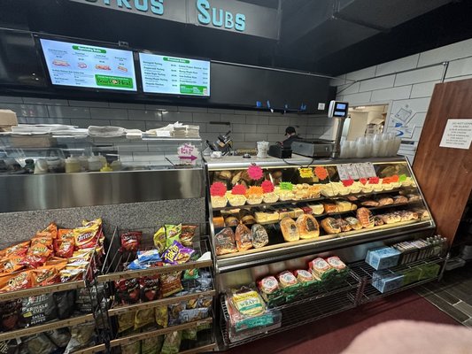 FRESH STOP PRODUCE AND MARKET - Updated October 2025 - 28 Photos & 42 ...