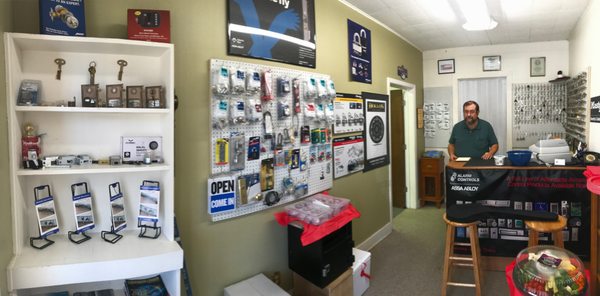 JACKSON LOCK & KEY - Updated December 2025 - Yoakum, Texas - Keys ...