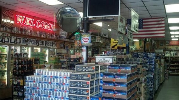 EASY-WAY BEVERAGE DISCOUNT CENTER - Updated October 2025 - 11 Photos ...