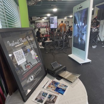 SONDER EYES - Updated May 2024 - 10 Photos - San Diego, California ...