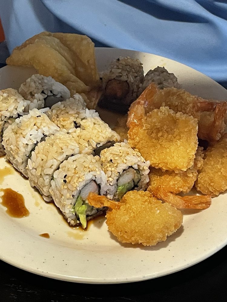 GOLDEN APPLE BUFFET - Updated March 2025 - 29 Photos & 41 Reviews ...