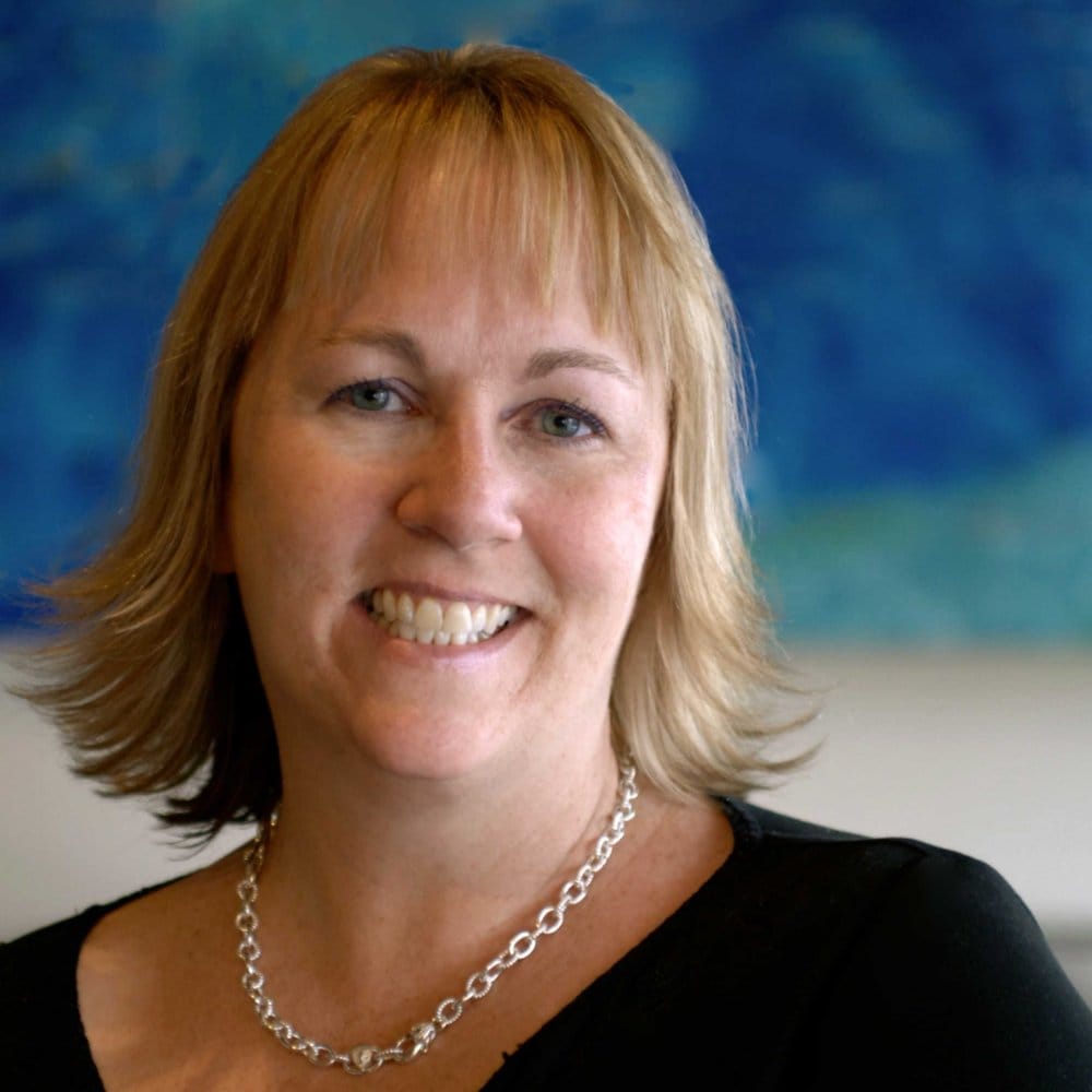 NOREEN DOYLE - COMPASS - Updated April 2025 - Contact Agent - 200 ...