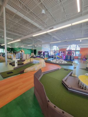 SUBPAR MINIATURE GOLF - 393 Photos & 307 Reviews - 1600 Park St ...