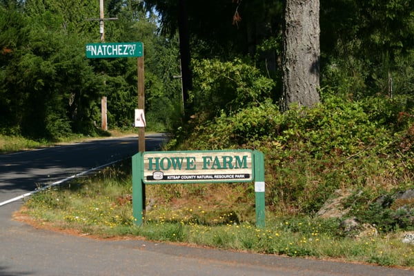 HOWE FARM HISTORIC PARK AND OFF-LEASH DOG AREA - 62 Photos & 46 Reviews ...