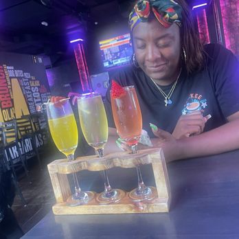 OLA RESTOBAR - Updated May 2024 - 486 Photos & 489 Reviews - 11040 ...