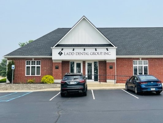 LADD DENTAL GROUP OF WESTFIELD - Updated December 2025 - 15 Photos - 16411 Southpark Dr ...