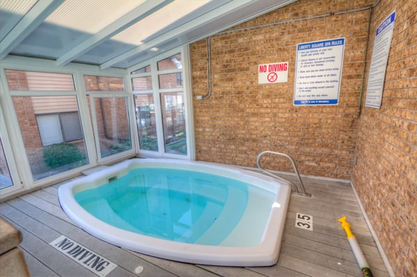 LIBERTY SQUARE APARTMENTS - 18 Photos & 11 Reviews - Apartments - 556 ...