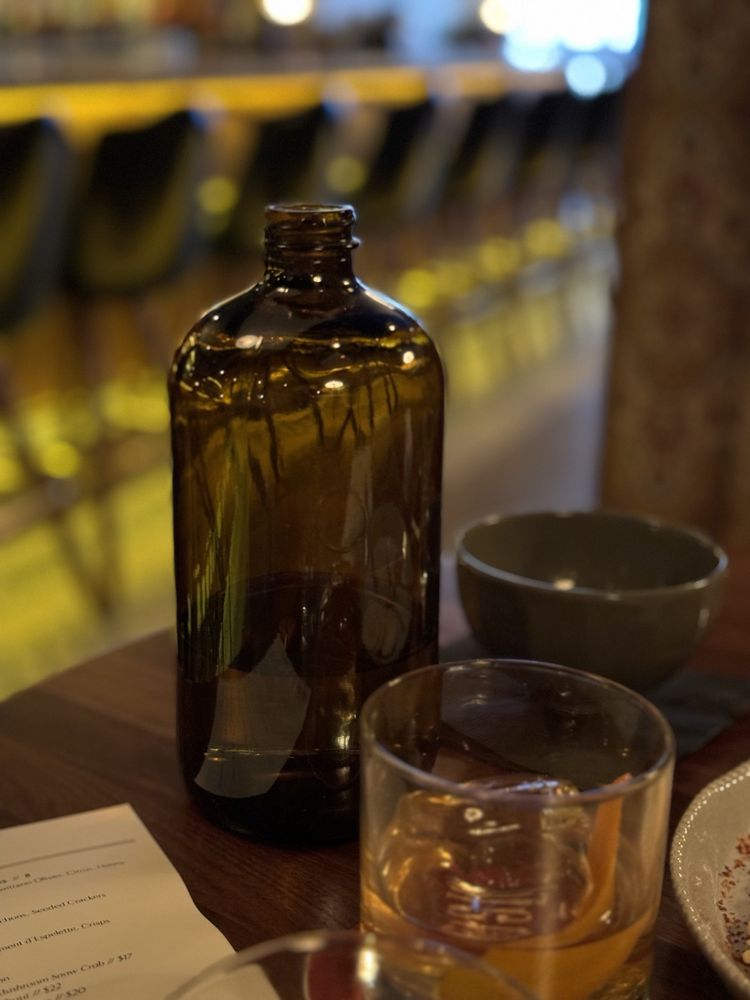 BISOUS - Updated July 2024 - 44 Photos & 24 Reviews - 938 W Fulton ...