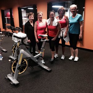 CRUNCH FITNESS - Updated June 2025 - 301 Veterans Pkwy, Normal ...