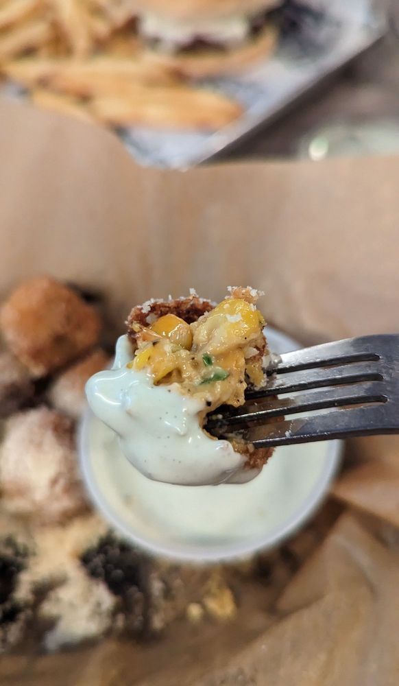 SLIDERS GRILL & BAR - Updated July 2025 - 148 Photos & 141 Reviews - 88 ...