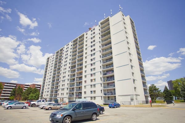 MCCOWAN APARTMENTS - Updated February 2025 - 370 McCowan Road, Toronto ...