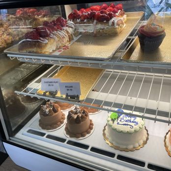 HELFER’S PASTRIES & DELI CAFE - Updated December 2025 - 68 Photos & 70 ...