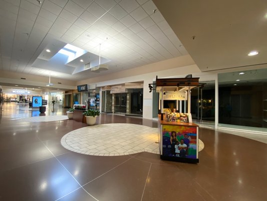 CAPITOLA MALL - Updated September 2024 - 44 Photos & 106 Reviews - 1855 ...