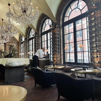 RH CHICAGO | THE GALLERY AT THE THREE ARTS CLUB - Updated March 2025 ...