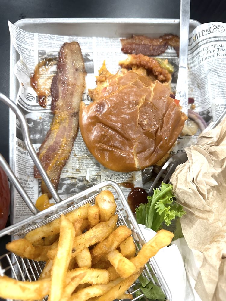 THE RUM BUCKET BAR & GRILL - Updated September 2025 - 91 Photos & 94 ...