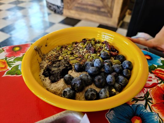 LOVELY - Updated July 2025 - 130 Photos & 114 Reviews - 111 Main St ...