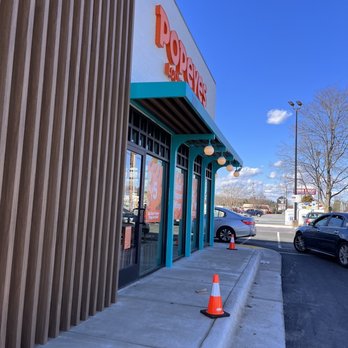 POPEYES LOUISIANA KITCHEN - Updated July 2025 - 27 Photos & 45 Reviews ...