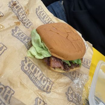 HOWDY BURGER - Updated May 2025 - 117 Photos & 52 Reviews - 1516 E 11th ...