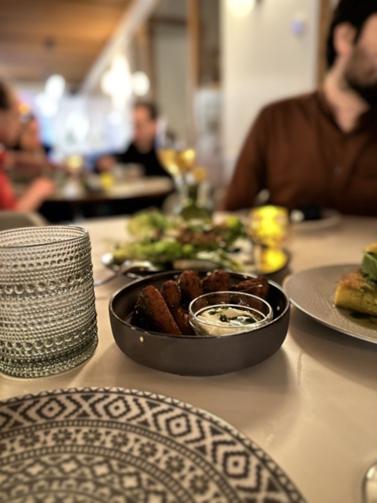 SPICE FINCH - 854 Photos & 424 Reviews - 220 S 17th St, Philadelphia ...