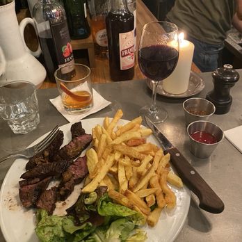 POULETTE - Updated December 2025 - 117 Photos & 78 Reviews - 3 Rue ...