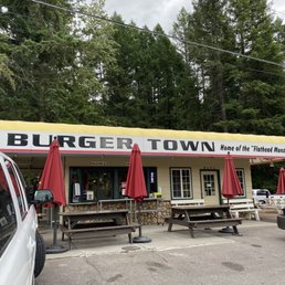 BURGERTOWN DAIRY FREEZE - Updated July 2025 - 53 Photos & 98 Reviews ...