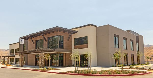 FACEY MEDICAL GROUP - CANYON COUNTRY - Updated December 2025 - 27 ...