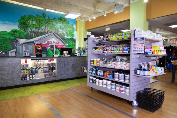 TRACK SHACK - 39 Photos & 143 Reviews - Sporting Goods - 1104 N Mills ...